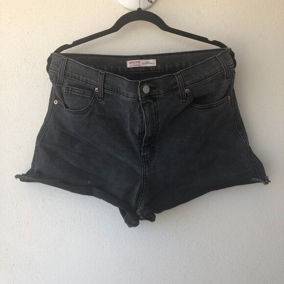 Signature by Levi Strauss | Shorts | Nwot Womens Levis Signature Levi ...